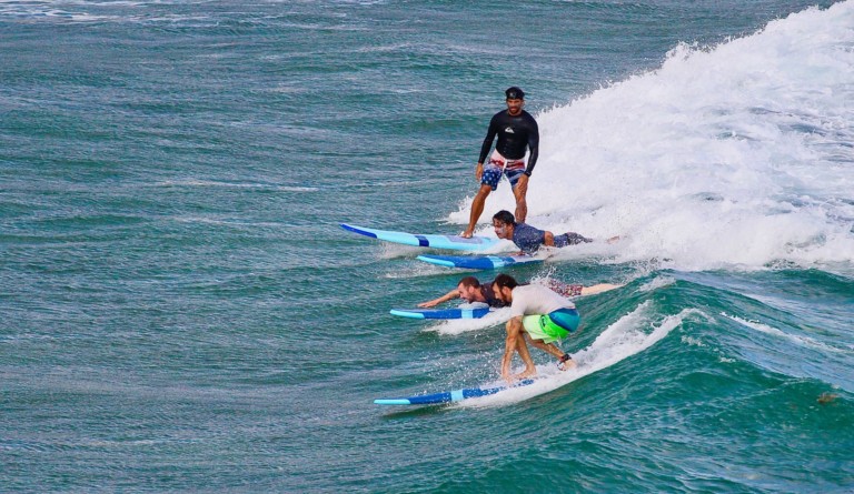 Surf en Guadeloupe : les 7 spots à faire sur l'île